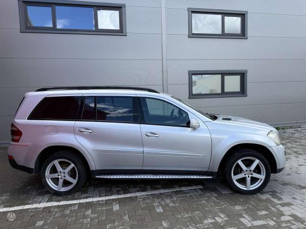 Grey Mercedes-Benz GL 320 2007 in Vilnius, with an engine capacity of 2.99 L and mileage of 420 thousand km for 3500 €, photo 7 on AUTOMOTO.COM.LV