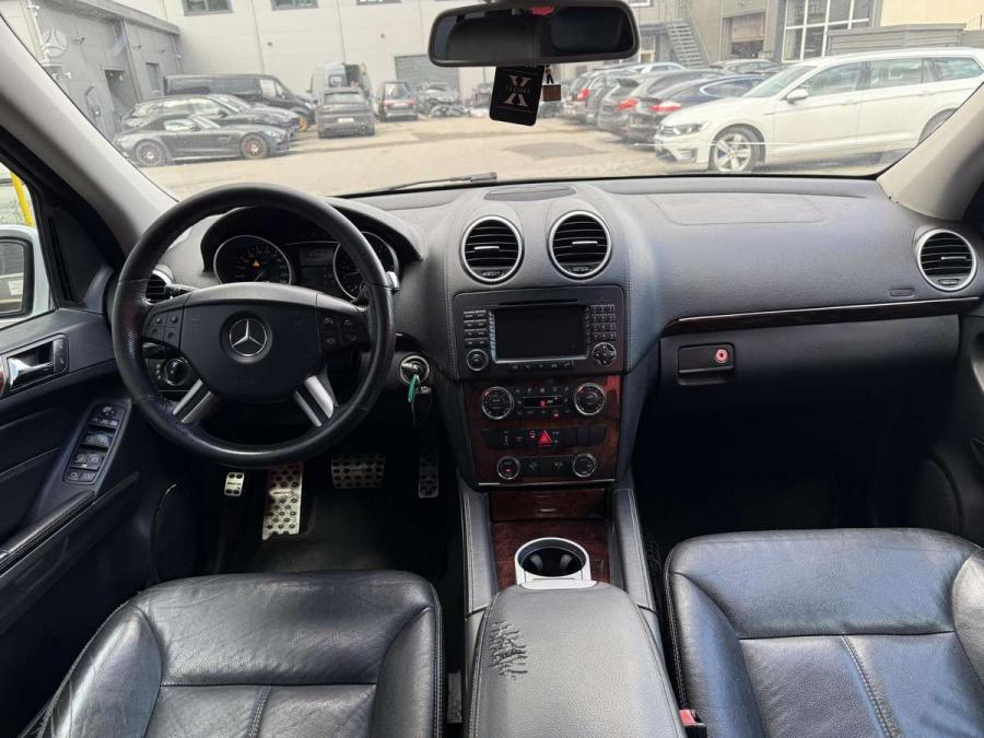 Pelēks Mercedes-Benz GL 320 2007 Viļņa, ar dzinēja tilpumu 2.99 L un nobraukumu 420 tūkst. km par 3500 €, foto 13 vietnē AUTOMOTO.COM.LV