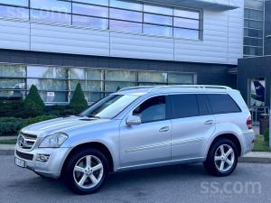 Pelēks Mercedes-Benz GL 320 2007 Rīga, ar dzinēja tilpumu 3.00 L un nobraukumu 0 tūkst. km par 4750 €, foto 8 vietnē AUTOMOTO.COM.LV