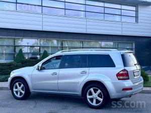 Pelēks Mercedes-Benz GL 320 2007 Rīga, ar dzinēja tilpumu 3.00 L un nobraukumu 0 tūkst. km par 4750 €, foto 10 vietnē AUTOMOTO.COM.LV
