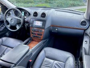 Pelēks Mercedes-Benz GL 320 2007 Rīga, ar dzinēja tilpumu 3.00 L un nobraukumu 0 tūkst. km par 4750 €, foto 16 vietnē AUTOMOTO.COM.LV