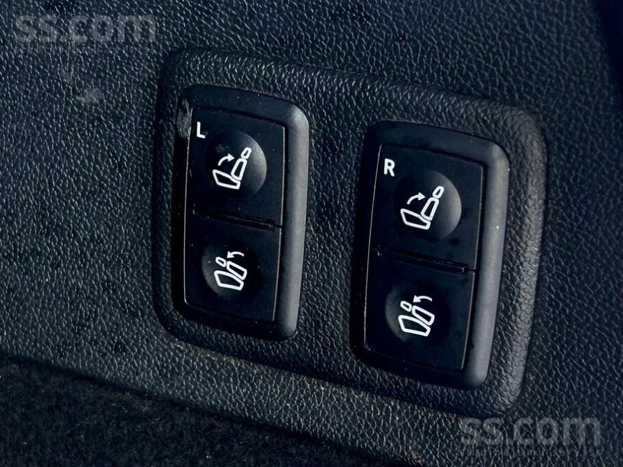 Pelēks Mercedes-Benz GL 320 2007 Rīga, ar dzinēja tilpumu 3.00 L un nobraukumu 0 tūkst. km par 4750 €, foto 20 vietnē AUTOMOTO.COM.LV