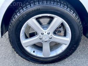 Pelēks Mercedes-Benz GL 320 2007 Rīga, ar dzinēja tilpumu 3.00 L un nobraukumu 0 tūkst. km par 4750 €, foto 21 vietnē AUTOMOTO.COM.LV