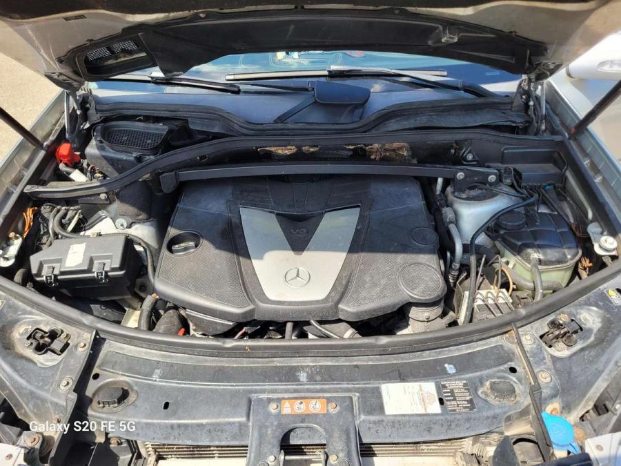 Pelēks Mercedes-Benz GL 320 2007 Vilkaviškis, ar dzinēja tilpumu 2.99 L un nobraukumu 433 tūkst. km par 3100 €, foto 12 vietnē AUTOMOTO.COM.LV