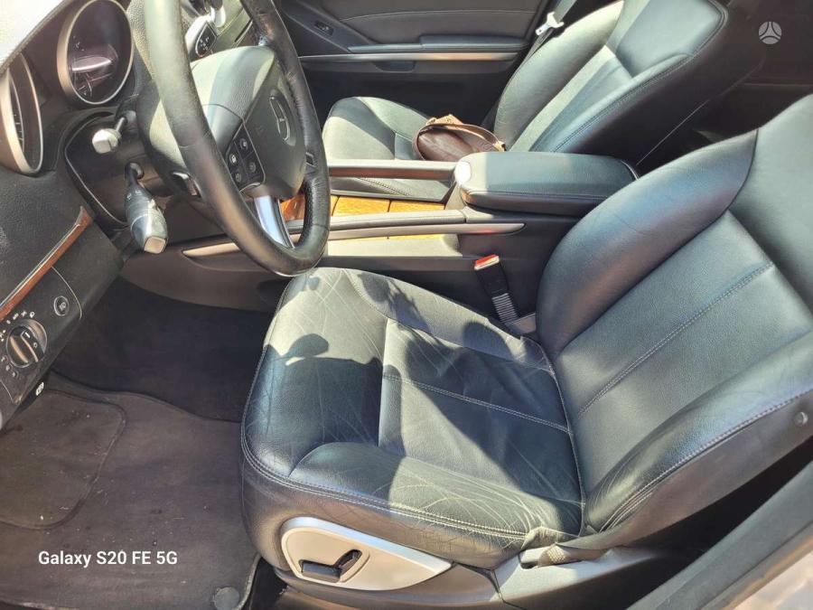 Pelēks Mercedes-Benz GL 320 2007 Vilkaviškis, ar dzinēja tilpumu 2.99 L un nobraukumu 433 tūkst. km par 3100 €, foto 13 vietnē AUTOMOTO.COM.LV
