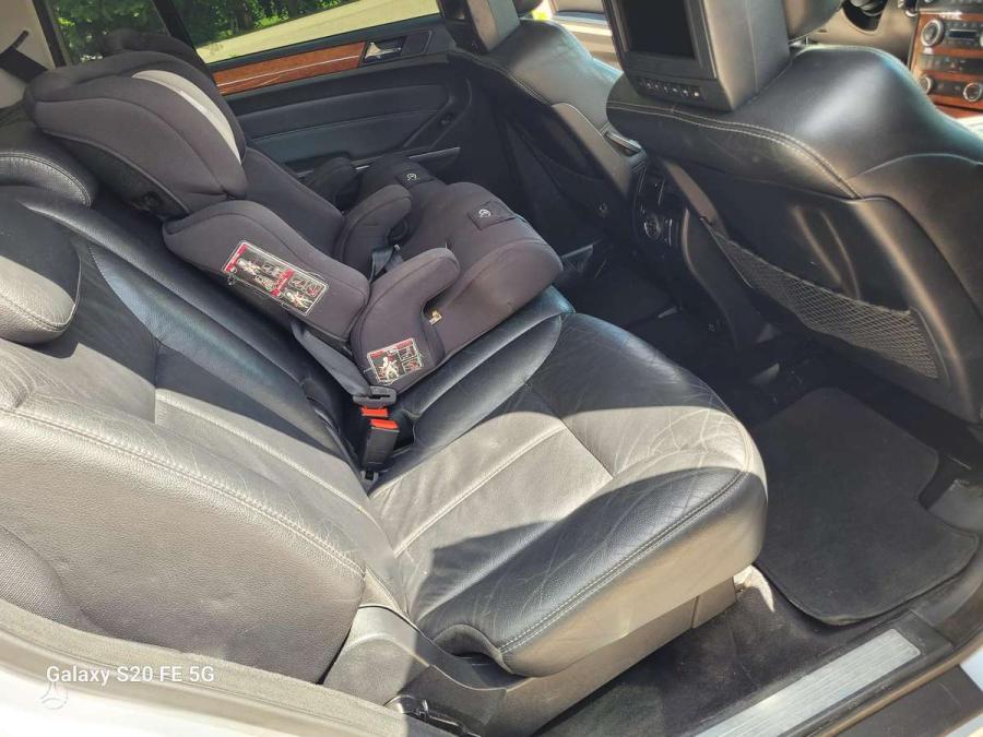 Pelēks Mercedes-Benz GL 320 2007 Vilkaviškis, ar dzinēja tilpumu 2.99 L un nobraukumu 433 tūkst. km par 3100 €, foto 14 vietnē AUTOMOTO.COM.LV