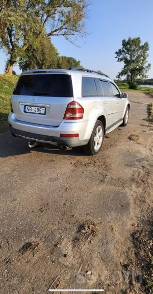 Grey Mercedes-Benz GL 320 2008 in Riga, with an engine capacity of 3.00 L and mileage of 0 thousand km for 8500 €, photo 5 on AUTOMOTO.COM.LV