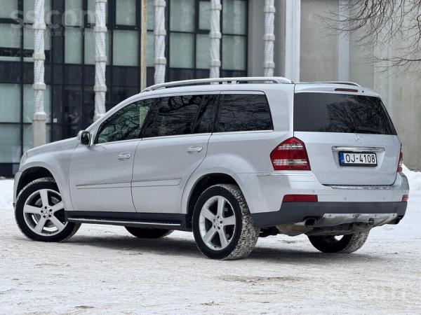 Pelēks Mercedes-Benz GL 320 2008 Jelgava, ar dzinēja tilpumu 3.20 L un nobraukumu 276 tūkst. km par 8800 €, foto 3 vietnē AUTOMOTO.COM.LV