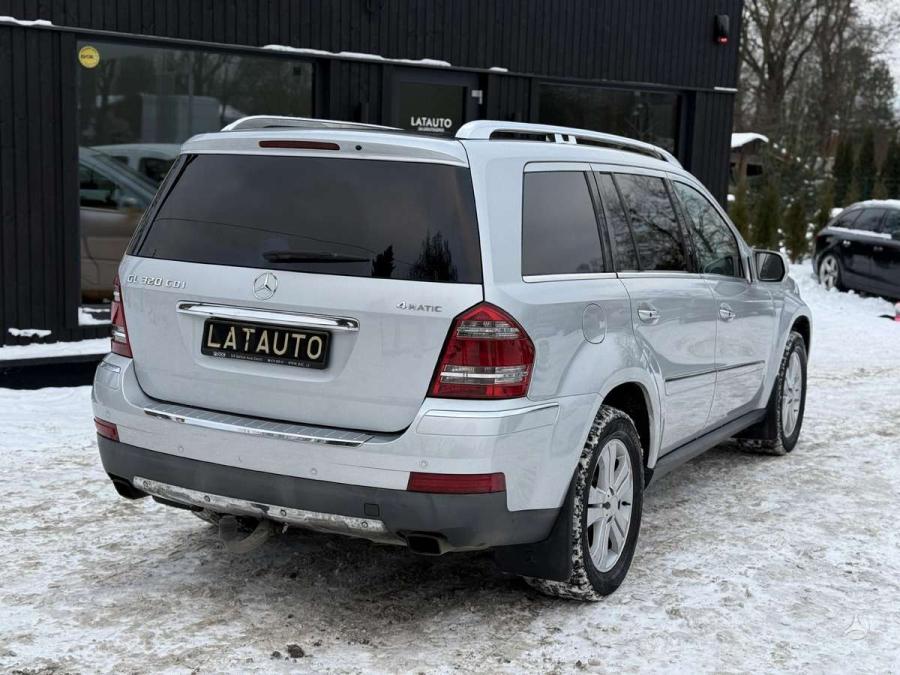 Grey Mercedes-Benz GL 320 2008 in Riga, with an engine capacity of 2.99 L and mileage of 243 thousand km for 11990 €, photo 4 on AUTOMOTO.COM.LV