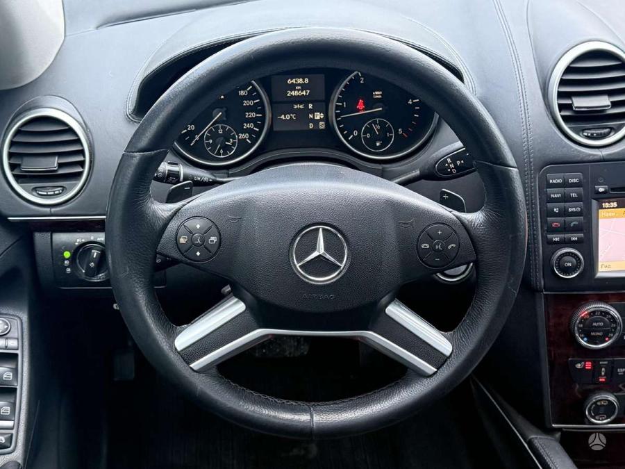 Grey Mercedes-Benz GL 320 2008 in Riga, with an engine capacity of 2.99 L and mileage of 243 thousand km for 11990 €, photo 28 on AUTOMOTO.COM.LV