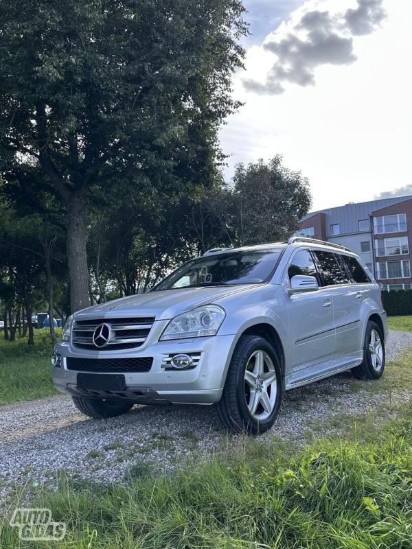 Pelēks Mercedes-Benz GL 320 2008 Kauņa, ar dzinēja tilpumu 3.20 L un nobraukumu 267 tūkst. km par 8000 €, foto 1 vietnē AUTOMOTO.COM.LV