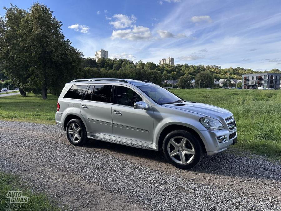 Pelēks Mercedes-Benz GL 320 2008 Kauņa, ar dzinēja tilpumu 3.20 L un nobraukumu 267 tūkst. km par 8000 €, foto 6 vietnē AUTOMOTO.COM.LV
