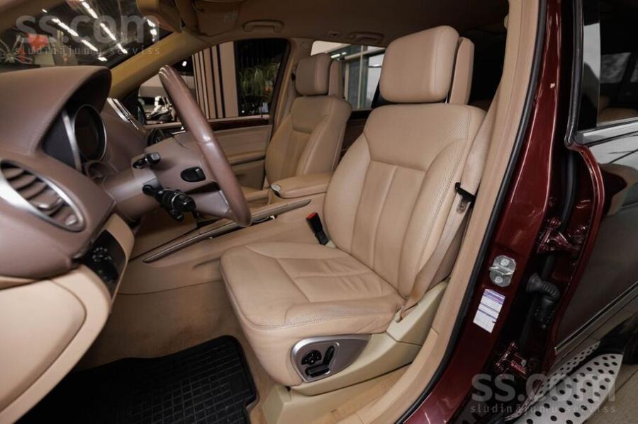Sarkans Mercedes-Benz GL 320 2009 Rīga, ar dzinēja tilpumu 3.00 L un nobraukumu 241 tūkst. km par 9000 €, foto 9 vietnē AUTOMOTO.COM.LV