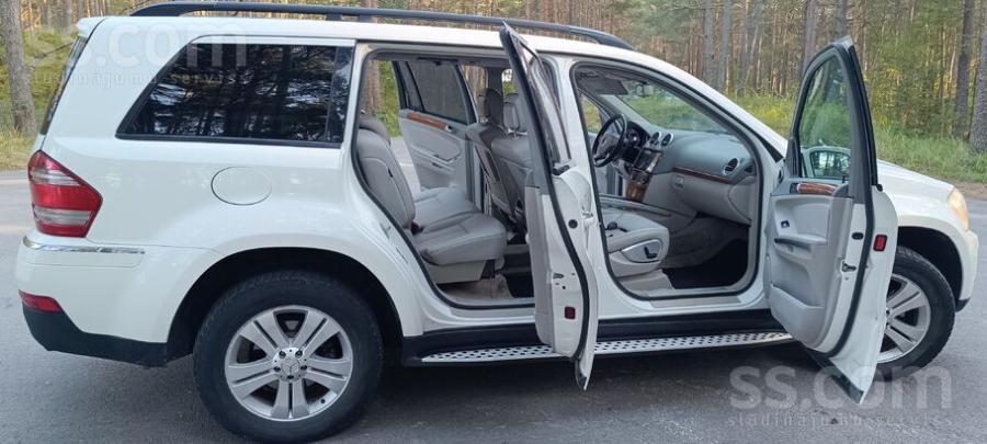 White Mercedes-Benz GL 320 2008 in Riga, with an engine capacity of 3.00 L and mileage of 267 thousand km for 8950 €, photo 7 on AUTOMOTO.COM.LV