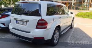 White Mercedes-Benz GL 320 2008 in Riga, with an engine capacity of 3.00 L and mileage of 267 thousand km for 8950 €, photo 14 on AUTOMOTO.COM.LV