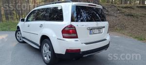 White Mercedes-Benz GL 320 2008 in Riga, with an engine capacity of 3.00 L and mileage of 267 thousand km for 8950 €, photo 21 on AUTOMOTO.COM.LV