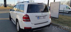 White Mercedes-Benz GL 320 2008 in Riga, with an engine capacity of 3.00 L and mileage of 267 thousand km for 8950 €, photo 22 on AUTOMOTO.COM.LV
