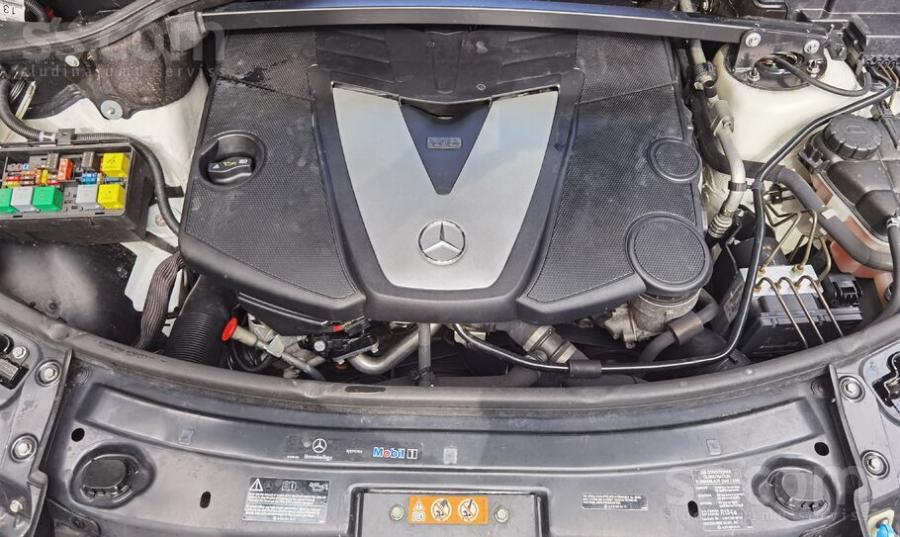 White Mercedes-Benz GL 320 2008 in Riga, with an engine capacity of 3.00 L and mileage of 267 thousand km for 8950 €, photo 24 on AUTOMOTO.COM.LV