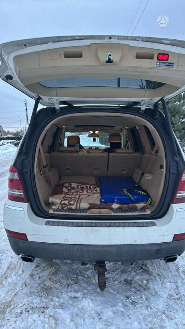 Balts Mercedes-Benz GL 320 2009 Akmenė, ar dzinēja tilpumu 2.99 L un nobraukumu 297 tūkst. km par 8500 €, foto 7 vietnē AUTOMOTO.COM.LV