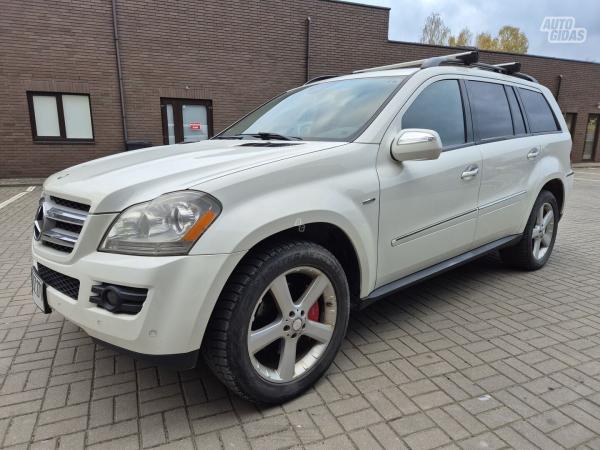 Мерседес ГЛ 320 2010 в Каунас на AUTOMOTO.COM.LV Белый Мерседес ГЛ 320 2010 в Каунас, объемом двигателя 3.00 л и пробегом 299 тыс. км за 10500 €, фото 1 на AUTOMOTO.COM.LV