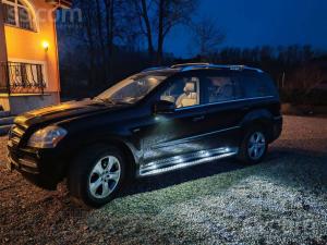 Black Mercedes-Benz GL 350 2012 in Daugavpils, with an engine capacity of 3.00 L and mileage of 317 thousand km for 11900 €, photo 24 on AUTOMOTO.COM.LV