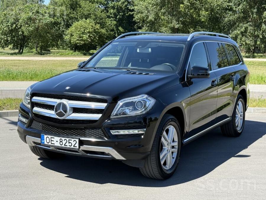 Melns Mercedes-Benz GL 350 2013 Rīga, ar dzinēja tilpumu 3.00 L un nobraukumu 0 tūkst. km par 20450 €, foto 1 vietnē AUTOMOTO.COM.LV