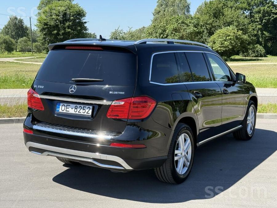 Melns Mercedes-Benz GL 350 2013 Rīga, ar dzinēja tilpumu 3.00 L un nobraukumu 0 tūkst. km par 20450 €, foto 4 vietnē AUTOMOTO.COM.LV