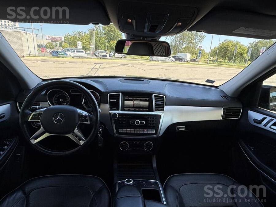 Melns Mercedes-Benz GL 350 2013 Rīga, ar dzinēja tilpumu 3.00 L un nobraukumu 0 tūkst. km par 20450 €, foto 6 vietnē AUTOMOTO.COM.LV
