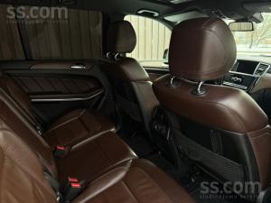 Melns Mercedes-Benz GL 350 2013 Rīga, ar dzinēja tilpumu 3.00 L un nobraukumu 0 tūkst. km par 19990 €, foto 14 vietnē AUTOMOTO.COM.LV