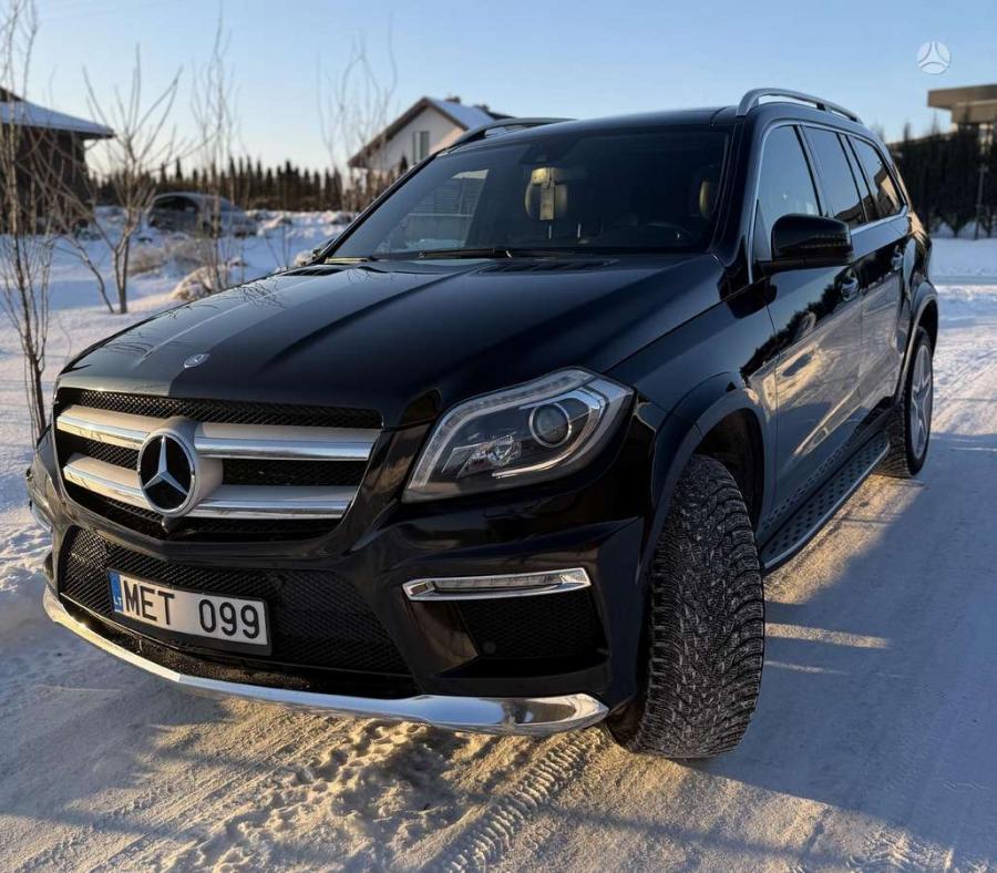 Melns Mercedes-Benz GL 350 2013 Alīta, ar dzinēja tilpumu 3.00 L un nobraukumu 254 tūkst. km par 20300 €, foto 1 vietnē AUTOMOTO.COM.LV