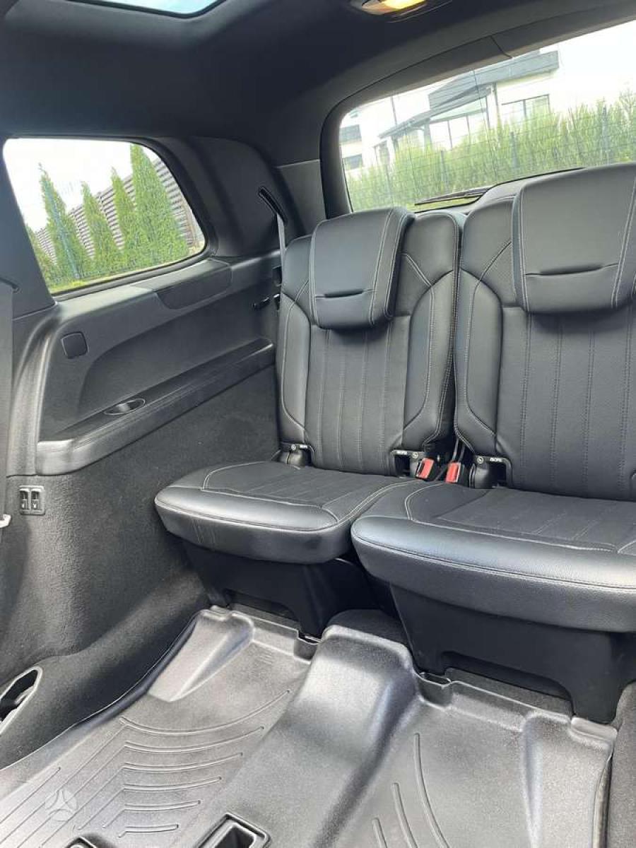 Melns Mercedes-Benz GL 350 2013 Alīta, ar dzinēja tilpumu 3.00 L un nobraukumu 254 tūkst. km par 20300 €, foto 13 vietnē AUTOMOTO.COM.LV