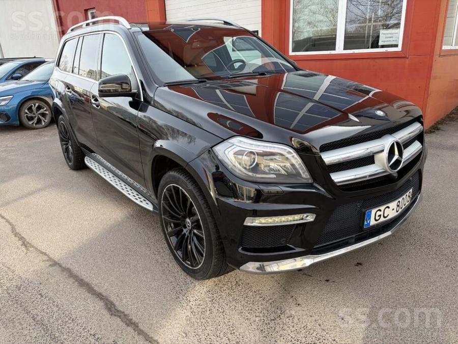 Melns Mercedes-Benz GL 350 2013 Rīga, ar dzinēja tilpumu 3.00 L un nobraukumu 232 tūkst. km par 21800 €, foto 2 vietnē AUTOMOTO.COM.LV