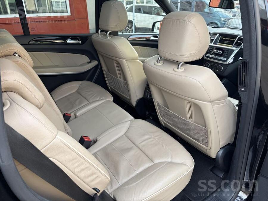 Melns Mercedes-Benz GL 350 2013 Rīga, ar dzinēja tilpumu 3.00 L un nobraukumu 232 tūkst. km par 21800 €, foto 9 vietnē AUTOMOTO.COM.LV