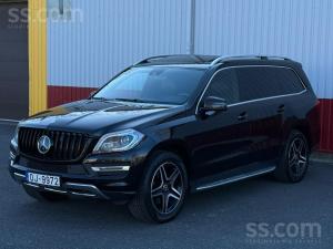 Black Mercedes-Benz GL 350 2013 in Riga, with an engine capacity of 3.00 L and mileage of 0 thousand km for 17990 €, photo 4 on AUTOMOTO.COM.LV