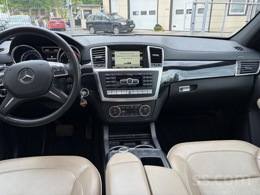 Melns Mercedes-Benz GL 350 2013 Rīga, ar dzinēja tilpumu 3.00 L un nobraukumu 232 tūkst. km par 19600 €, foto 6 vietnē AUTOMOTO.COM.LV