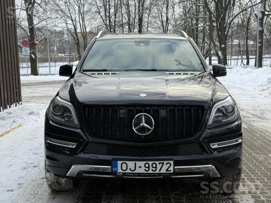 Черный Мерседес ГЛ 350 2013 в Рига, объемом двигателя 3.00 л и пробегом 0 тыс. км за 18990 €, фото 9 на AUTOMOTO.COM.LV