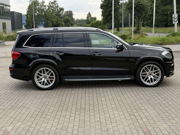 Melns Mercedes-Benz GL 350 2013 Kauņa, ar dzinēja tilpumu 3.00 L un nobraukumu 259 tūkst. km par 18500 €, foto 4 vietnē AUTOMOTO.COM.LV