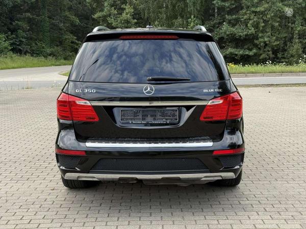 Melns Mercedes-Benz GL 350 2013 Kauņa, ar dzinēja tilpumu 3.00 L un nobraukumu 259 tūkst. km par 18500 €, foto 6 vietnē AUTOMOTO.COM.LV
