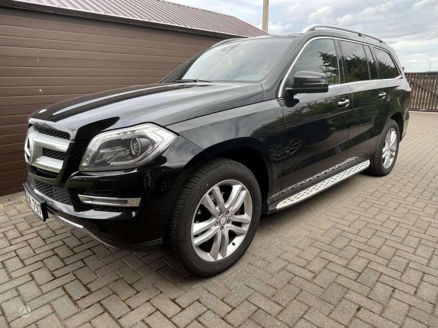 Melns Mercedes-Benz GL 350 2013 Kauņa, ar dzinēja tilpumu 3.00 L un nobraukumu 190 tūkst. km par 18800 €, foto 3 vietnē AUTOMOTO.COM.LV