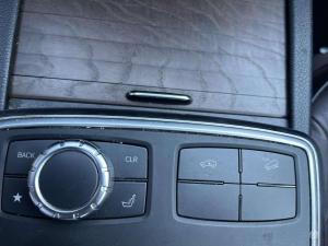 Melns Mercedes-Benz GL 350 2013 Kauņa, ar dzinēja tilpumu 3.00 L un nobraukumu 190 tūkst. km par 18800 €, foto 11 vietnē AUTOMOTO.COM.LV