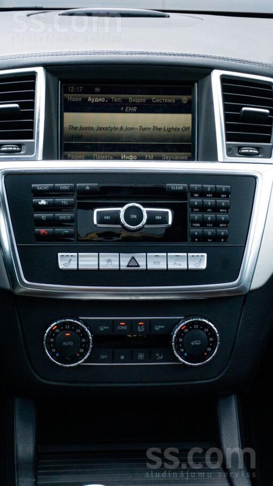 Black Mercedes-Benz GL 350 2013 in Riga, with an engine capacity of 3.00 L and mileage of 269 thousand km for 18990 €, photo 14 on AUTOMOTO.COM.LV