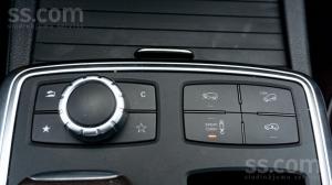Black Mercedes-Benz GL 350 2013 in Riga, with an engine capacity of 3.00 L and mileage of 269 thousand km for 18990 €, photo 16 on AUTOMOTO.COM.LV