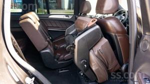 Black Mercedes-Benz GL 350 2013 in Riga, with an engine capacity of 3.00 L and mileage of 269 thousand km for 18990 €, photo 33 on AUTOMOTO.COM.LV
