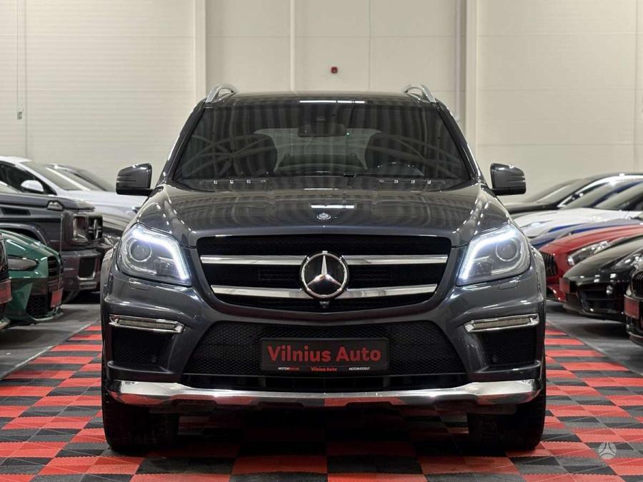 Melns Mercedes-Benz GL 350 2013 Viļņa, ar dzinēja tilpumu 2.99 L un nobraukumu 101 tūkst. km par 22500 €, foto 3 vietnē AUTOMOTO.COM.LV