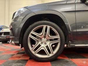 Melns Mercedes-Benz GL 350 2013 Viļņa, ar dzinēja tilpumu 2.99 L un nobraukumu 101 tūkst. km par 22500 €, foto 10 vietnē AUTOMOTO.COM.LV