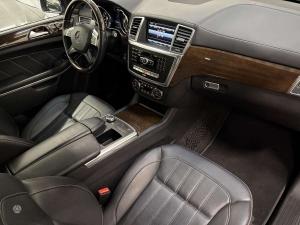 Melns Mercedes-Benz GL 350 2013 Viļņa, ar dzinēja tilpumu 2.99 L un nobraukumu 101 tūkst. km par 22500 €, foto 19 vietnē AUTOMOTO.COM.LV