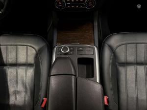 Melns Mercedes-Benz GL 350 2013 Viļņa, ar dzinēja tilpumu 2.99 L un nobraukumu 101 tūkst. km par 22500 €, foto 24 vietnē AUTOMOTO.COM.LV