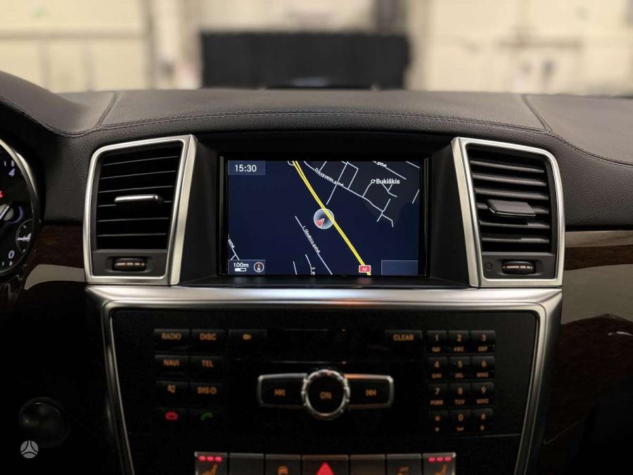 Melns Mercedes-Benz GL 350 2013 Viļņa, ar dzinēja tilpumu 2.99 L un nobraukumu 101 tūkst. km par 22500 €, foto 25 vietnē AUTOMOTO.COM.LV