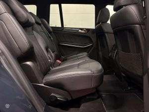 Melns Mercedes-Benz GL 350 2013 Viļņa, ar dzinēja tilpumu 2.99 L un nobraukumu 101 tūkst. km par 22500 €, foto 32 vietnē AUTOMOTO.COM.LV