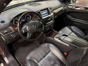 Melns Mercedes-Benz GL 350 2013 Viļņa, ar dzinēja tilpumu 2.99 L un nobraukumu 101 tūkst. km par 22290 €, foto 12 vietnē AUTOMOTO.COM.LV